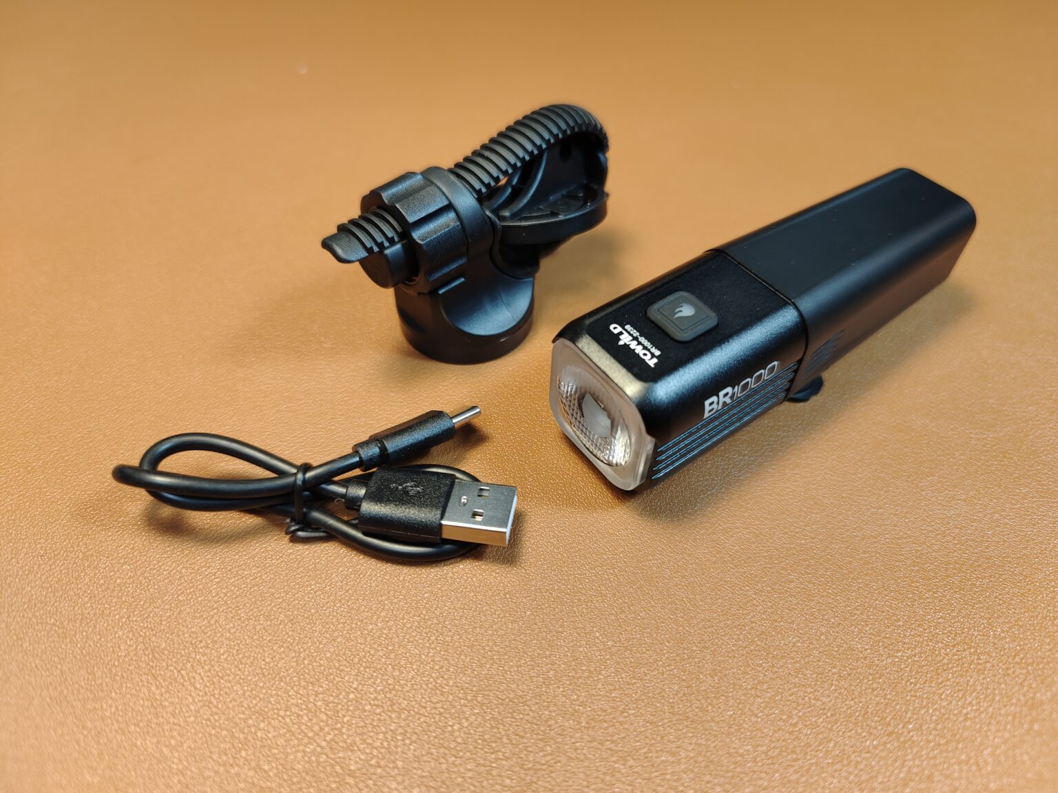 【夜道を明るく照らす】ロードバイク用に1000ルーメンのライト「BR1000」を購入したら快適すぎた話 | Gadget Nyaa ...