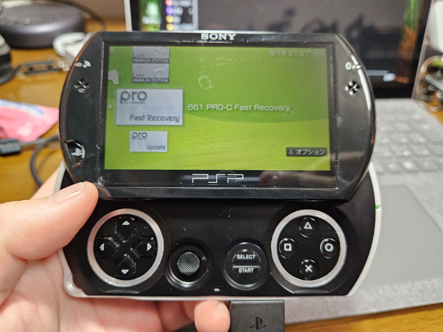 【2025年版】PSP goにCFWを導入する方法。LMEとPRO-CのどちらでもOK | Gadget Nyaa | ガジェットブログ
